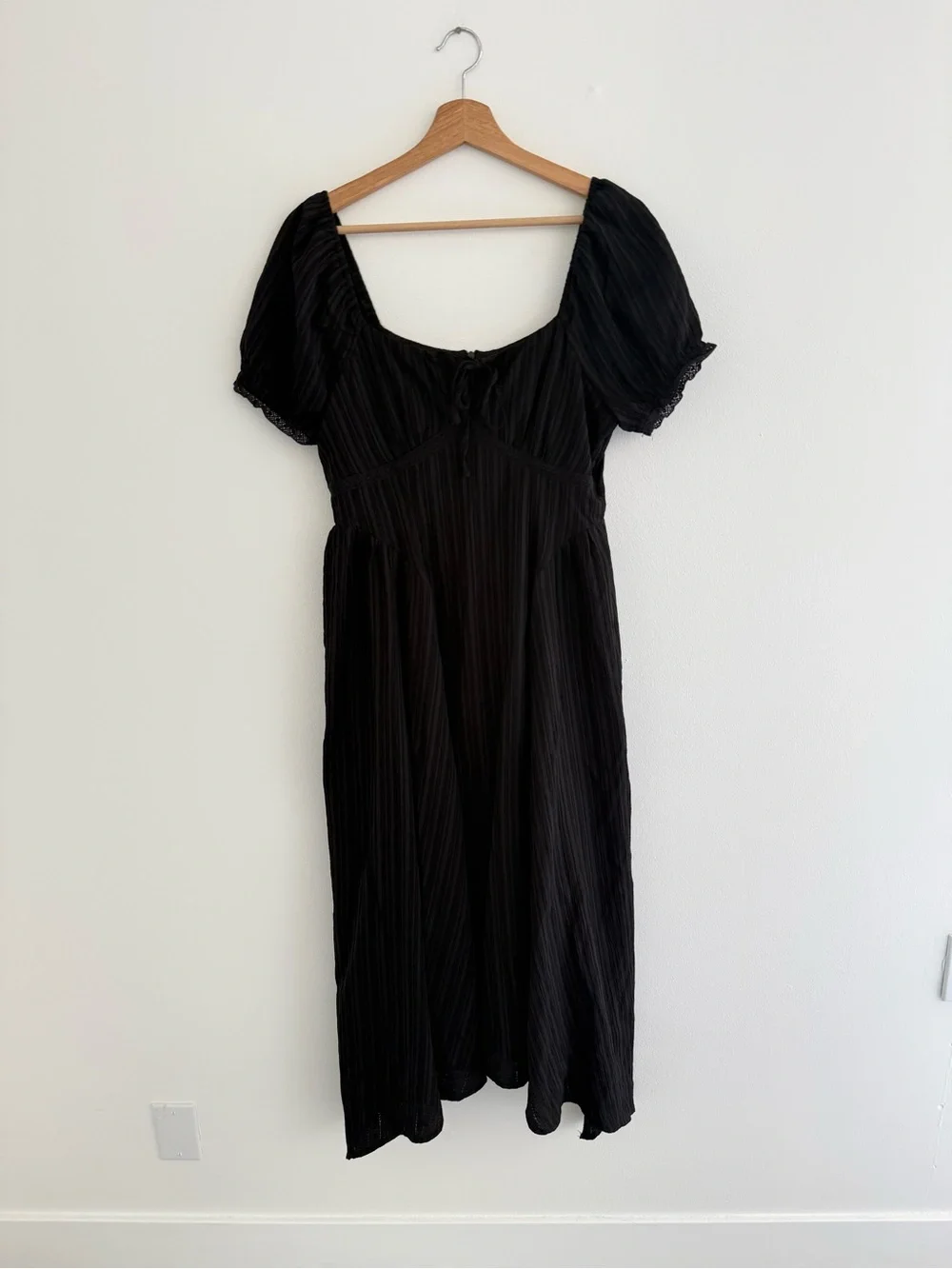 Disturbia | Dresses | Disturbia Fenella Keyhole Midi Dress 8 | Poshmark